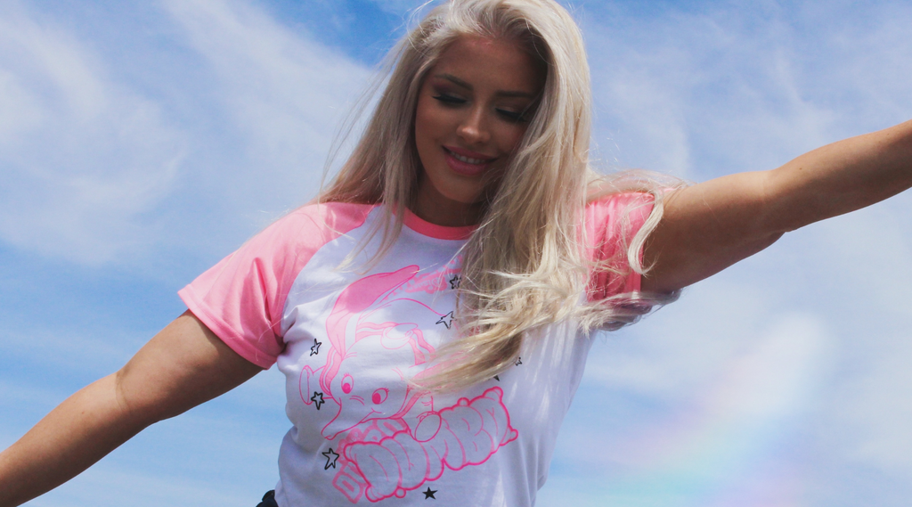 JUNE DISNEY LOOKBOOK – Cakeworthy